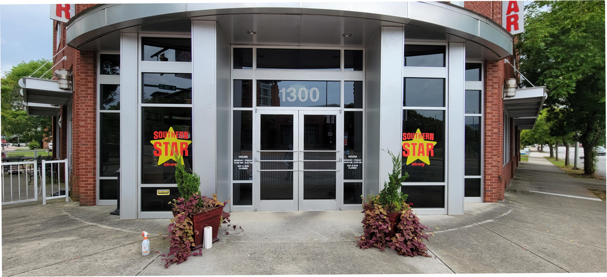 Vinyl Signage: Types, Uses, and FAQs - Ortwein Sign